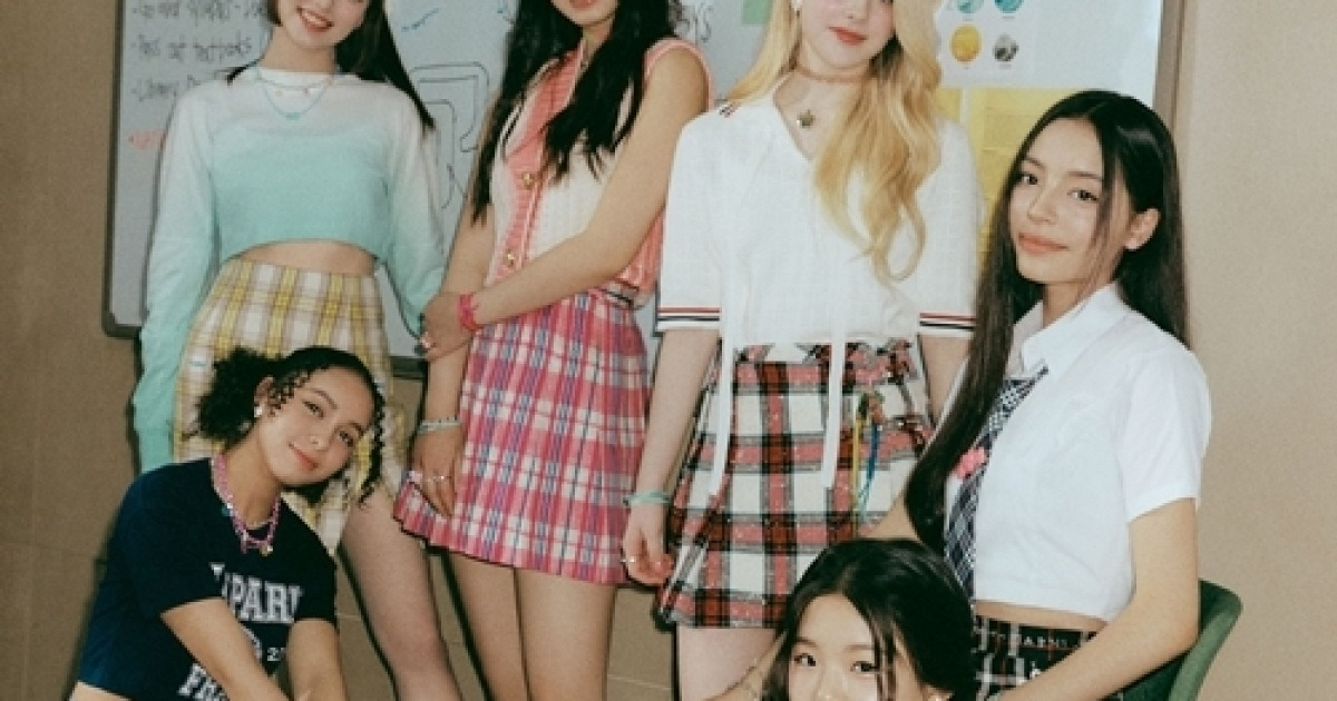 ‘JYP 글로벌 걸그룹’ VCHA, 26일 데뷔…올해 대표하는 걸그룹 될까