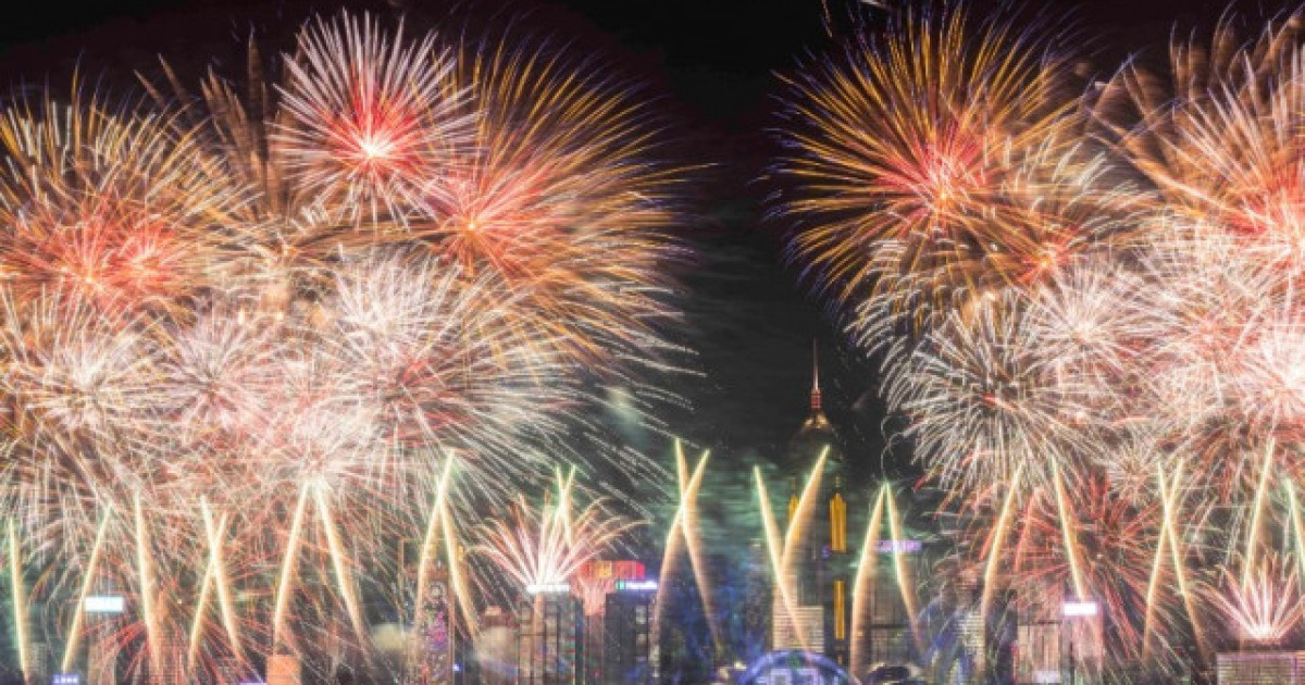 Hong Kong Hosts Largest-Ever New Year Countdown Firework Performance to ...