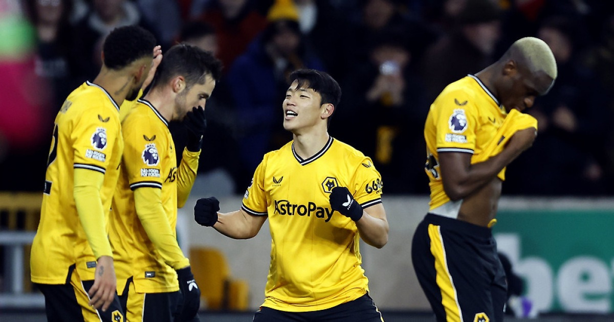 '몸값 835억 수직 상승' 황희찬, BBC 이주의 팀 선정→EPL 진출 후 최초