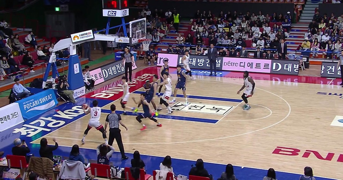 '워니 36점' 서울 SK, 부산 KCC 꺾고 9연승