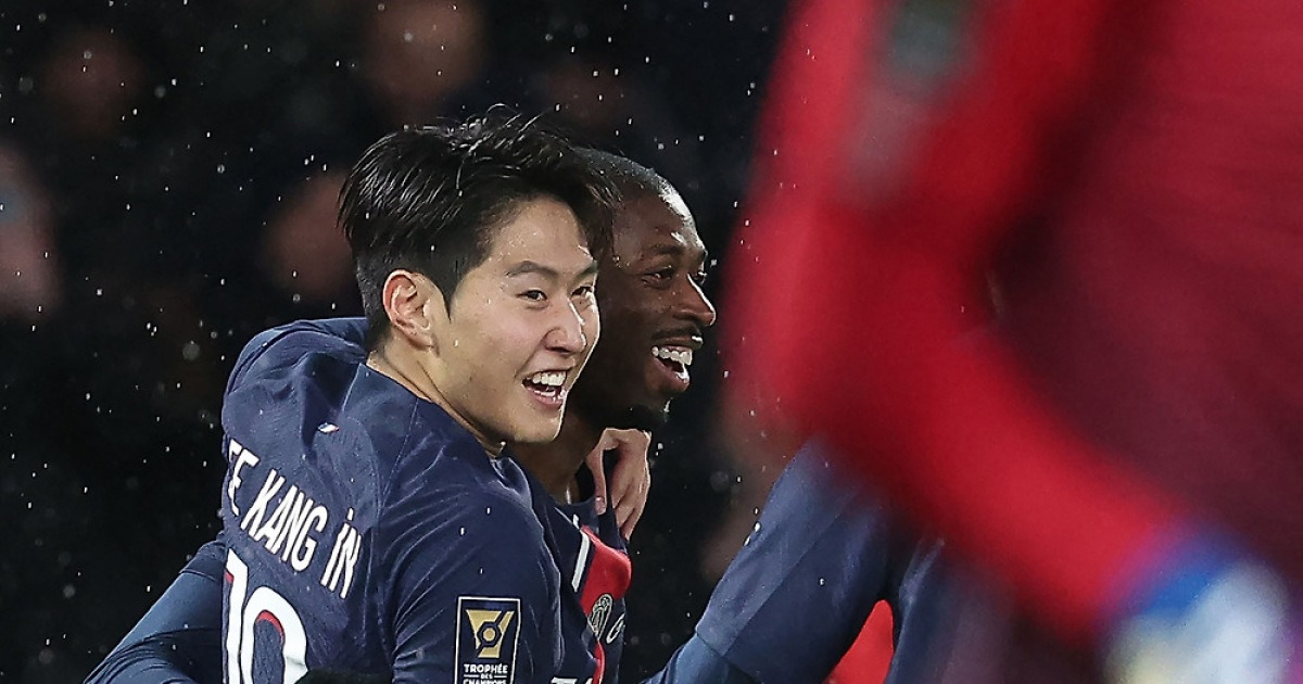 ‘결승골’ 이강인, PSG 이적 후 첫 우승에 MOM까지
