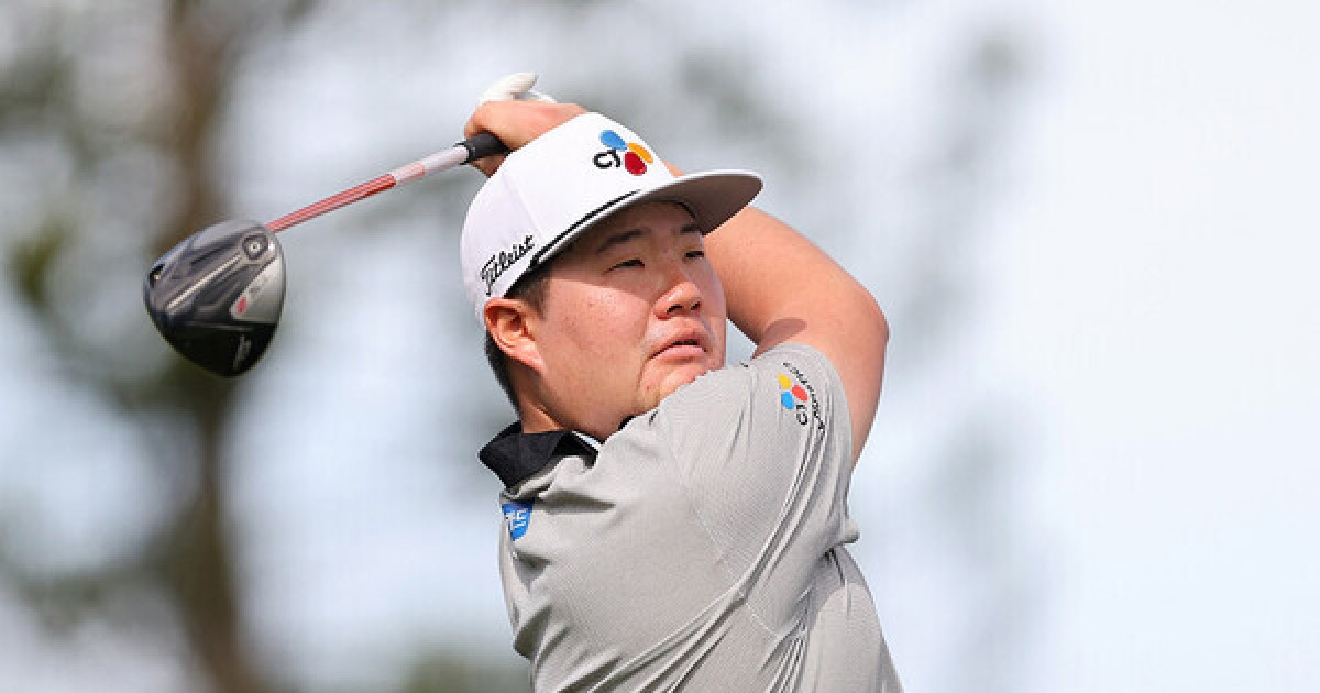 8언더파 몰아친 임성재, 개막전 '더 센트리' 대회 1R 공동 2위…선두와 1타차 [PGA]