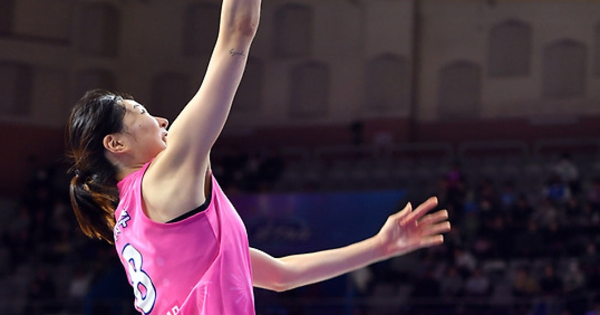 ‘WNBA 단 21회 진기록’…WKBL에서도 ‘덩크슛’ 볼 수 있을까 [SS 시선집중]