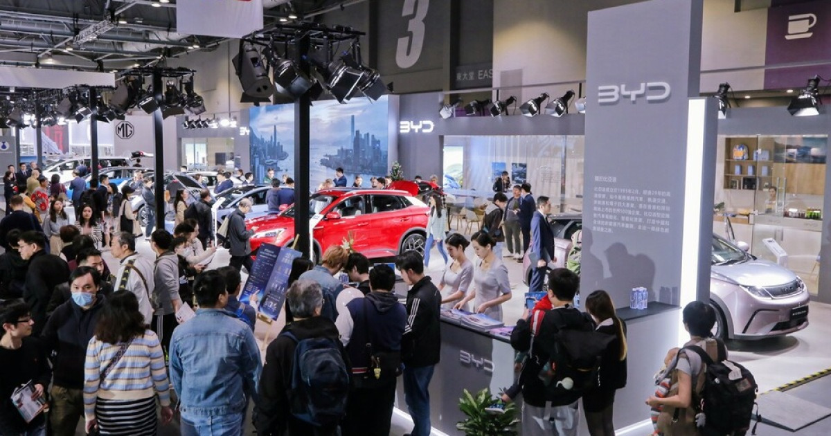 中 BYD, '100억 위안 투자' 연간 30GWh 규모 나트륨 이온 배터리 공장 착공 | 오토헤럴드