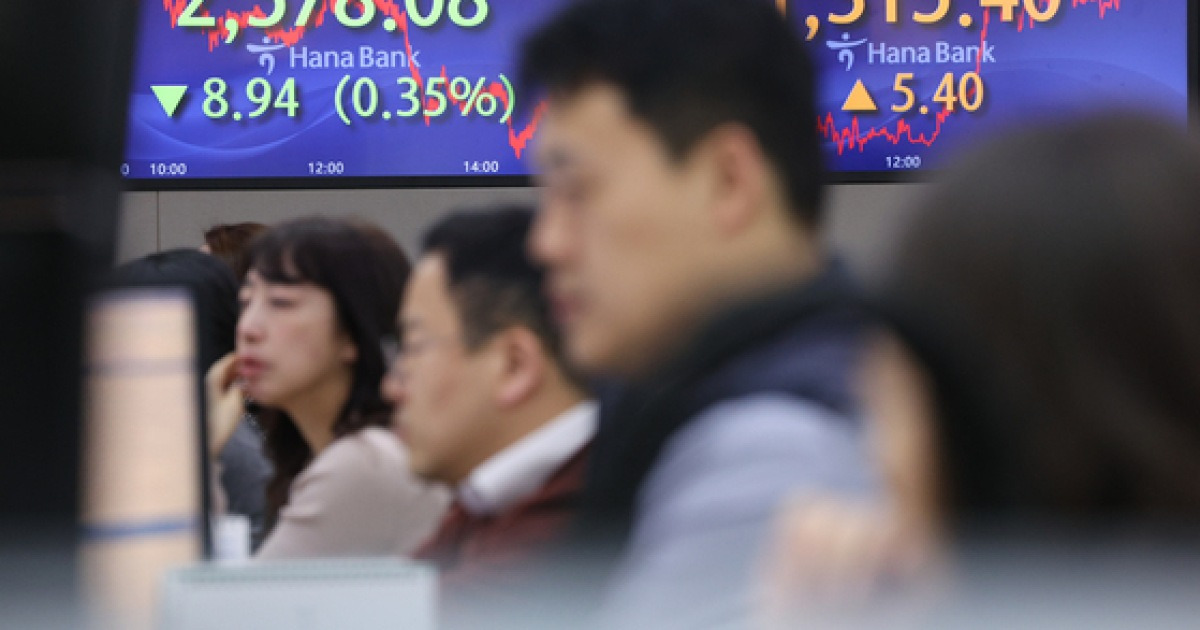 Shares open higher on big-cap tech gains