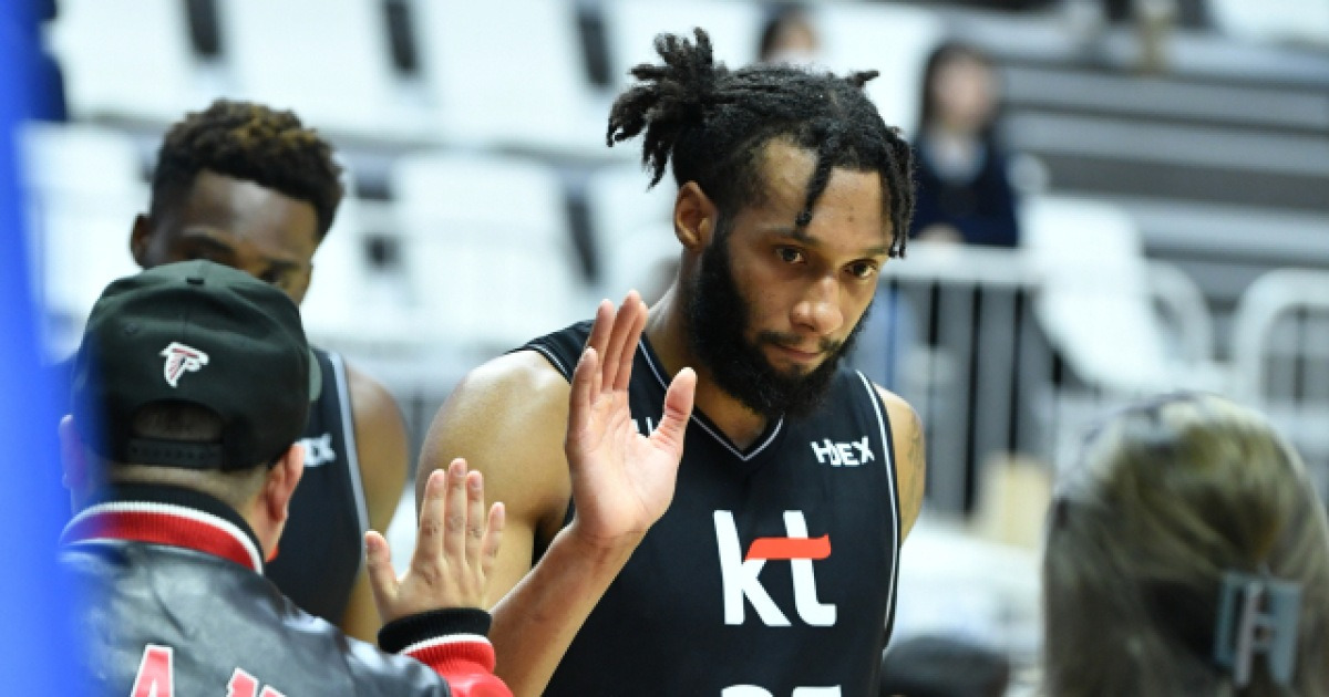 KT 배스, 프로농구 3라운드 MVP 선정