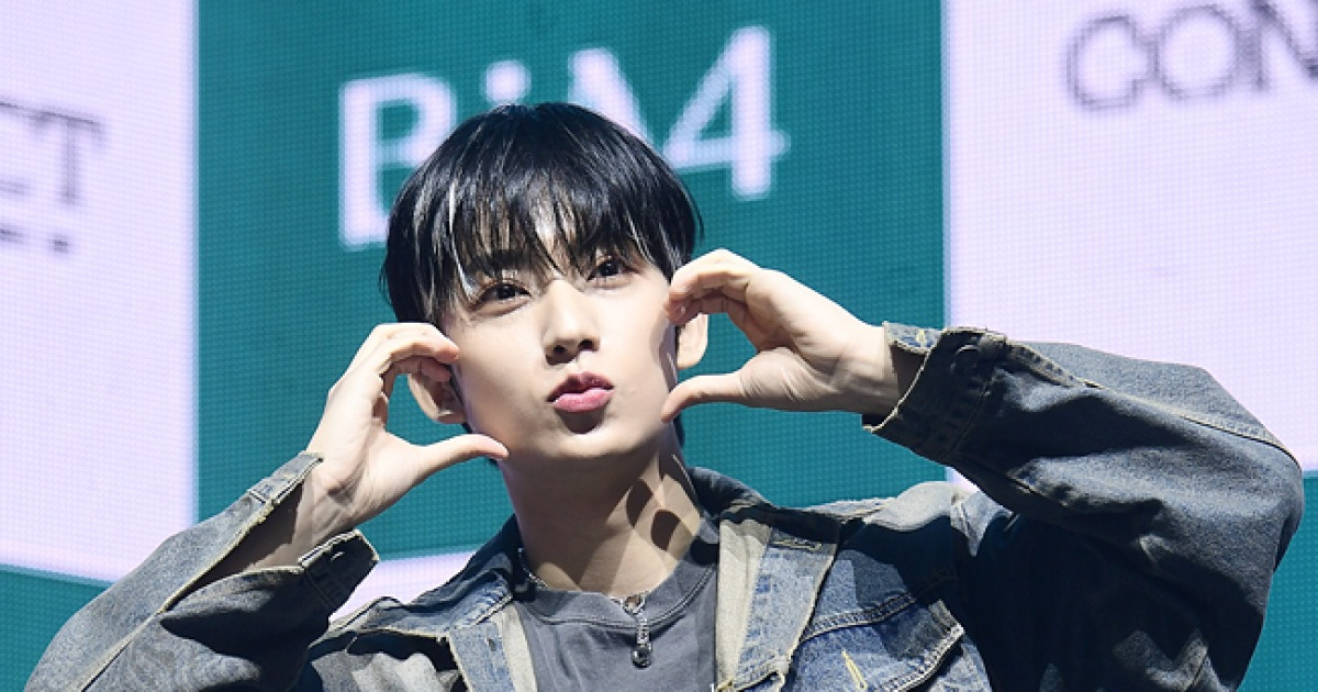 [TD포토] B1A4 공찬 '막내의 하트'