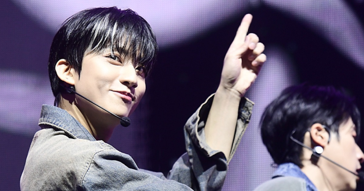 [TD포토] B1A4 공찬 '촉촉한 눈빛'