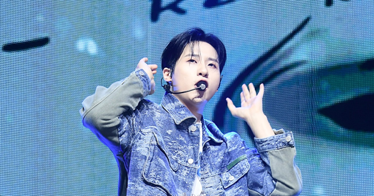 [TD포토] B1A4 신우 '완벽한 커넥트'