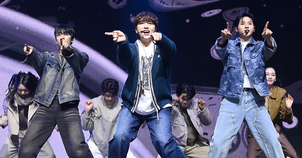 B1A4 '돌리고 돌리고'[엑's HD포토]