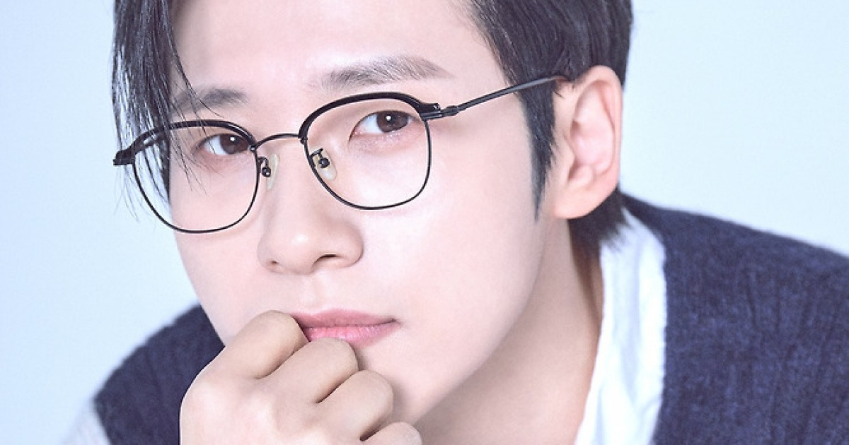 [Hⓓ포토] "부드러운 카리스마" ㅣ 'B1A4' 신우