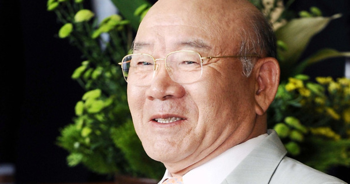 What should we call you, Chun Doo-hwan?