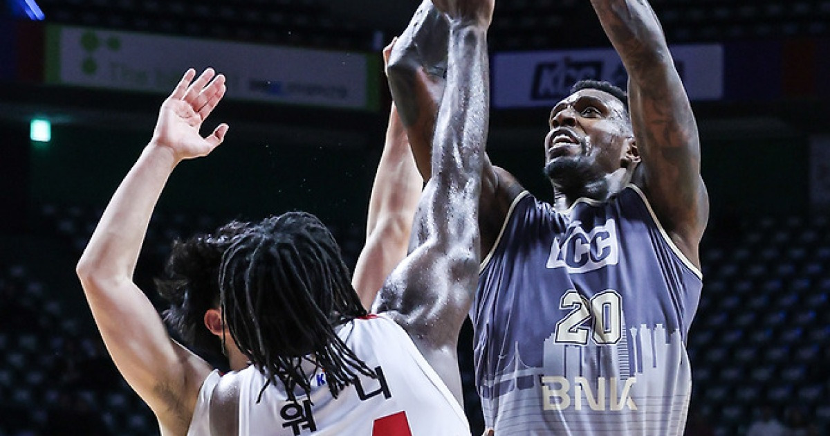 라건아 통산 득점 2위-허웅도 폭발! KCC 홈 3연승, SK 13연승 저지[SS현장]