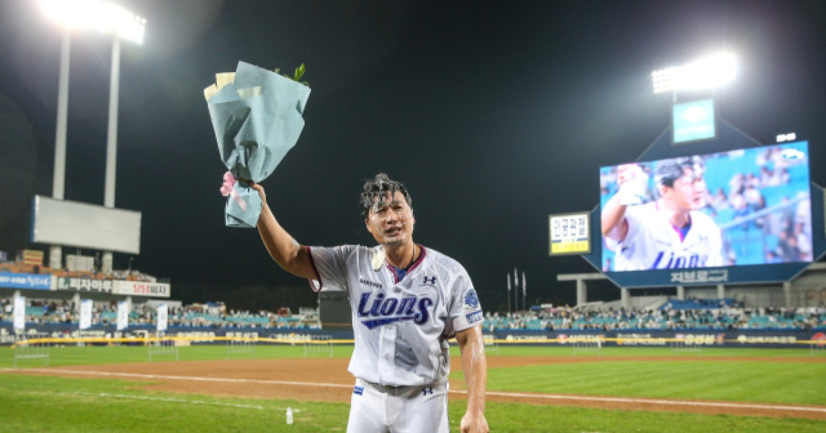 ‘한미일 522SV’ KBO 42세 레전드 클로저의 시계가 돌아간다…전설의 601SV 빅리거 넘는다 ‘감격’