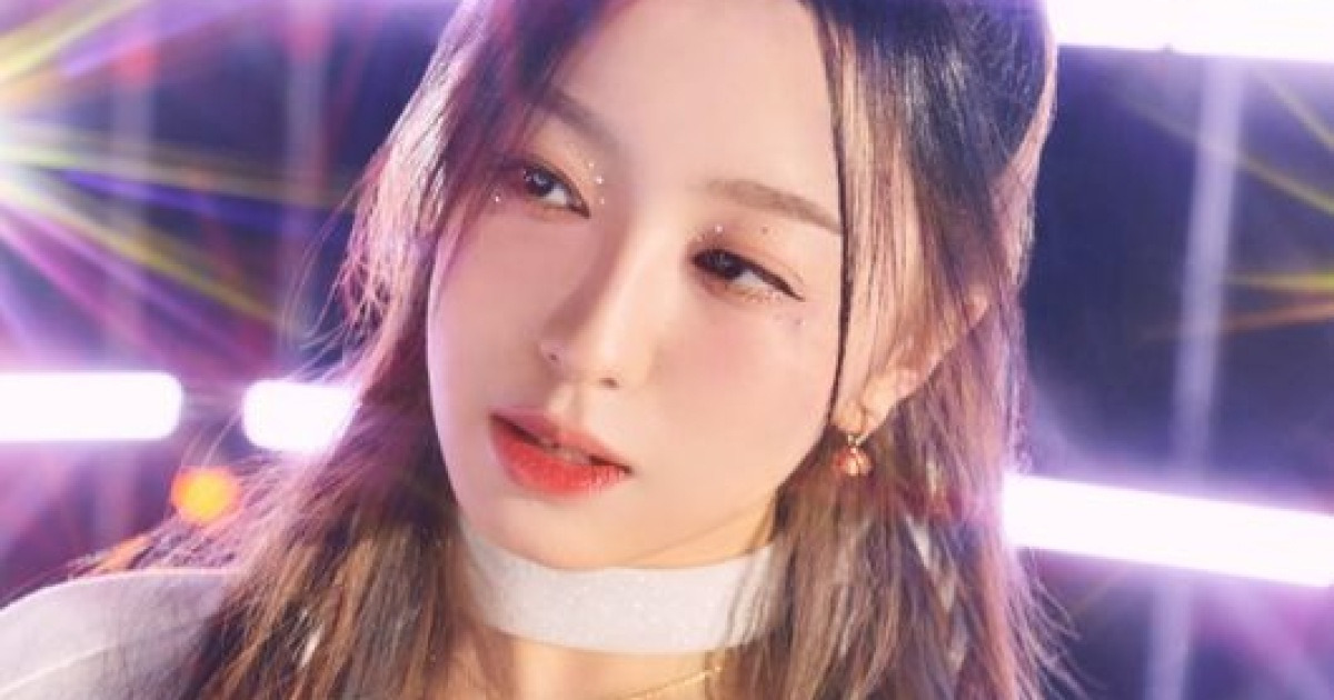 'JYP 걸그룹' VCHA 렉시, 차세대 팝스타 아우라