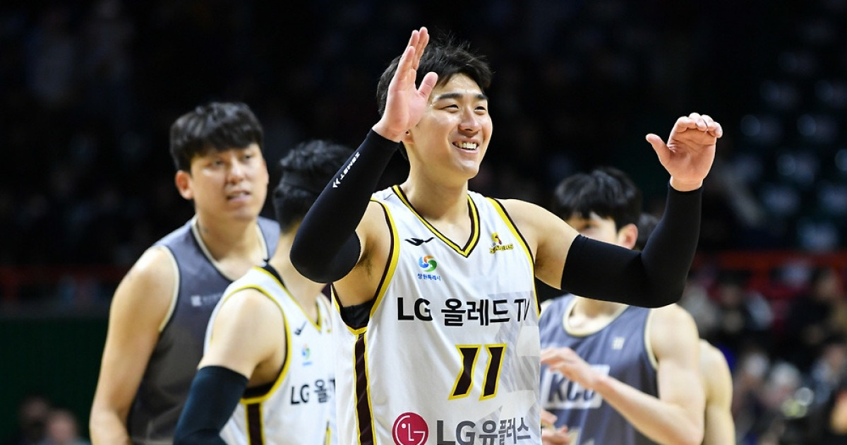 양홍석 쐐기 3점포로 KCC 제압한 LG, 단독 3위 등극. 정관장은 삼성 꺾고 3연패 탈출