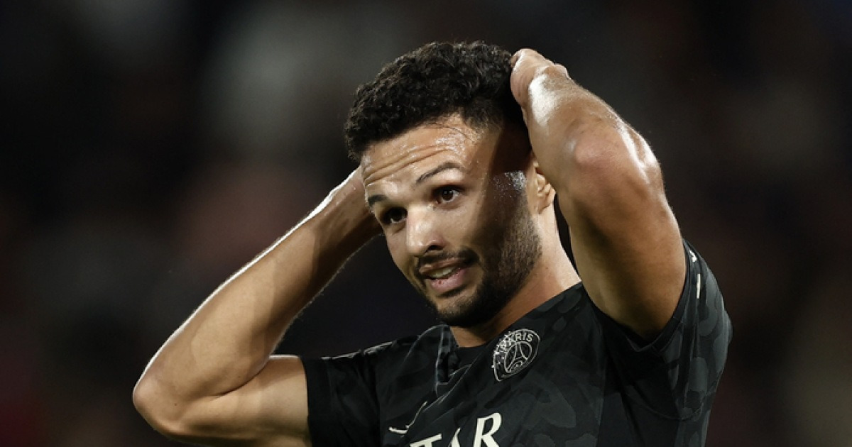 PSG 1165억 FW, 최악 부진→반 시즌 만에 팀 떠날 위기···“적절한 제안 오면 팔 것”