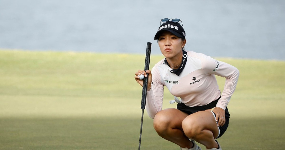 재반등 노리는 리디아 고, LPGA 개막전 2R 공동 선두 도약