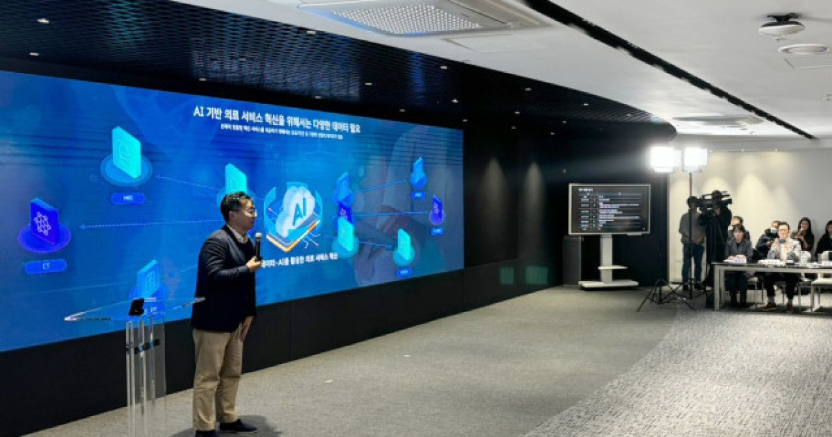 국민의힘 한동훈 비대위원장, AI 혁신기업 CEO 한자리에… AX 선도기업 더존비즈온서 공공부문 AI 활용 현장 간담회