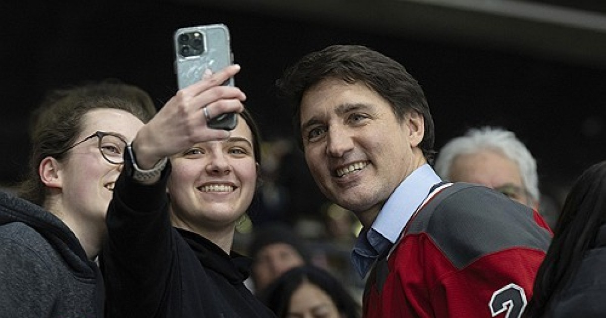 Boston Ottawa Trudeau Hockey