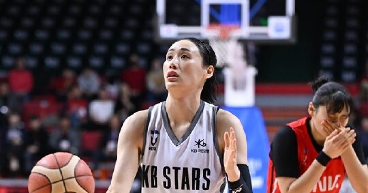 [BK 리뷰] ‘시작부터 정해진 승’ KB, BNK 완파 … 시즌 두 번째 8연승 질주