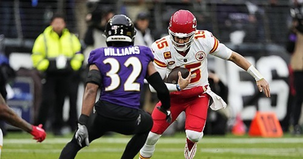 Chiefs Ravens Football