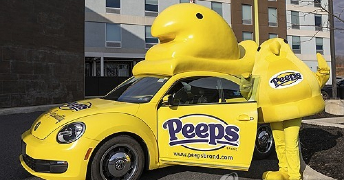 PEEPS Brand Invites Fans to Stay in the First-Ever ‘PEEPS Sweet Suite’