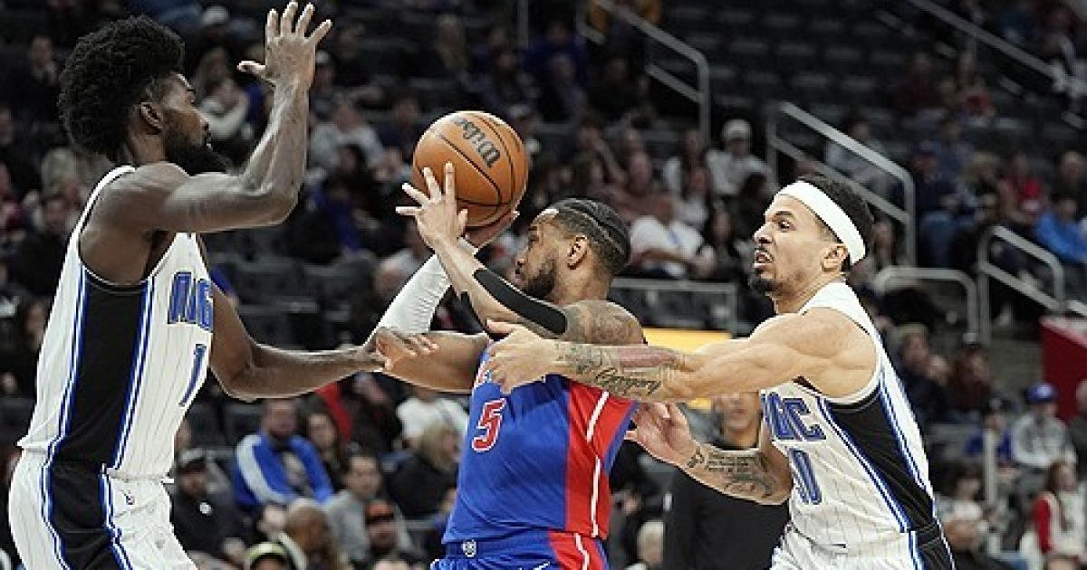 Magic Pistons Basketball