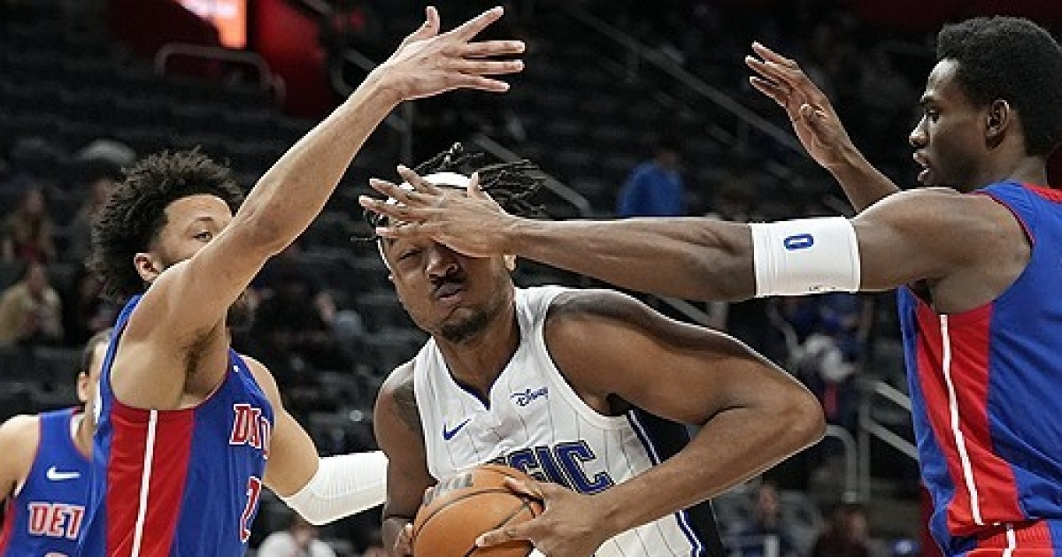 Magic Pistons Basketball