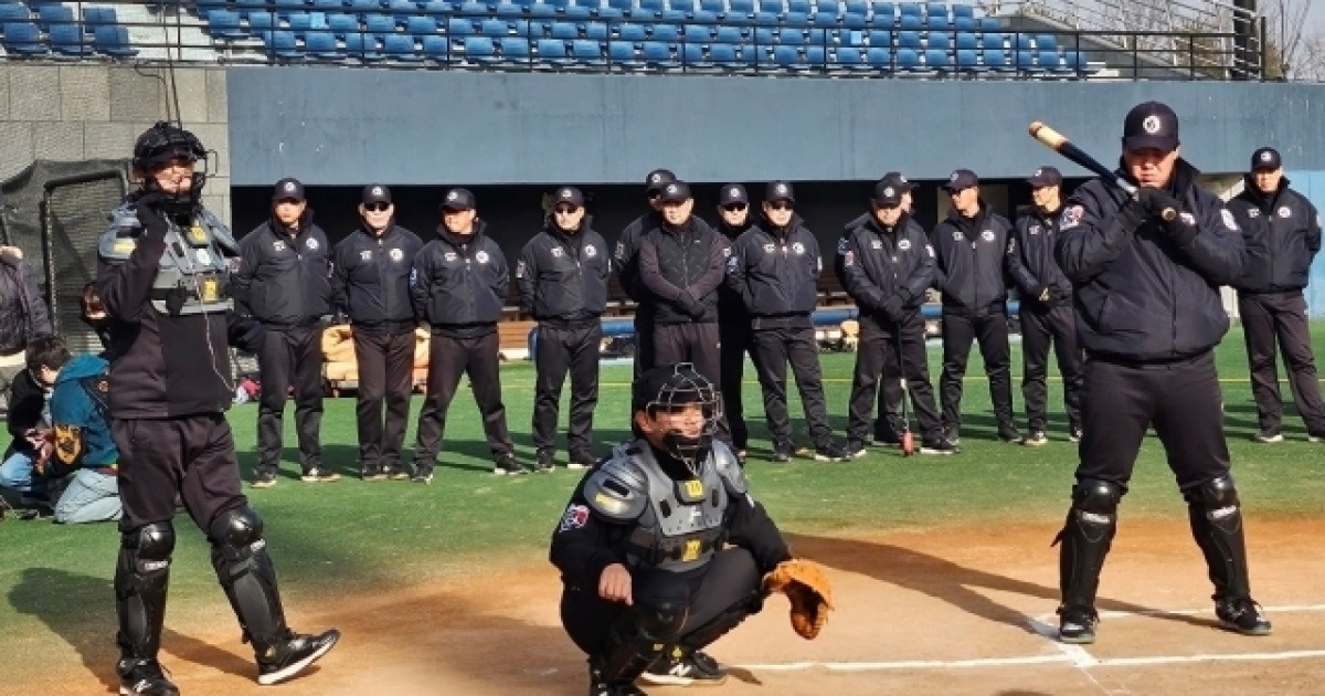 'ABS 운영 이렇게 합니다' KBO, 10개 구단에 안내자료 배포 "향후 선수단 대면 설명회도 개최"