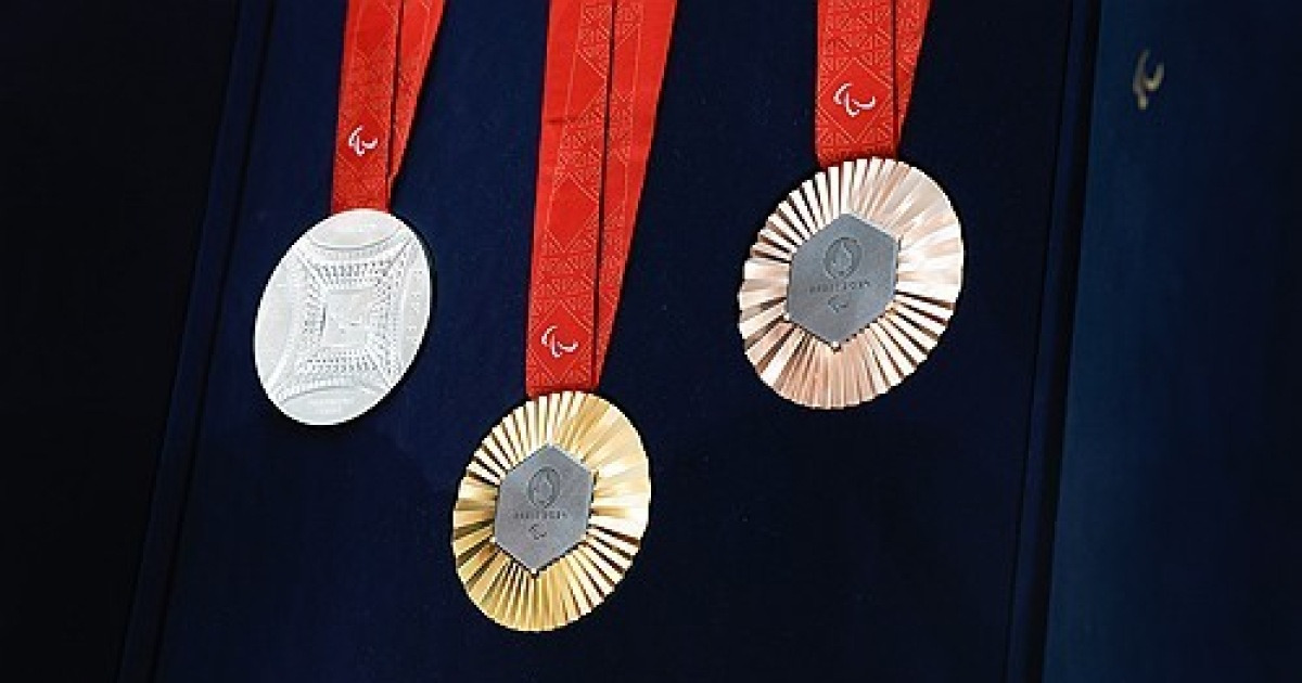FRANCE OLYMPICS GAMES MEDALS
