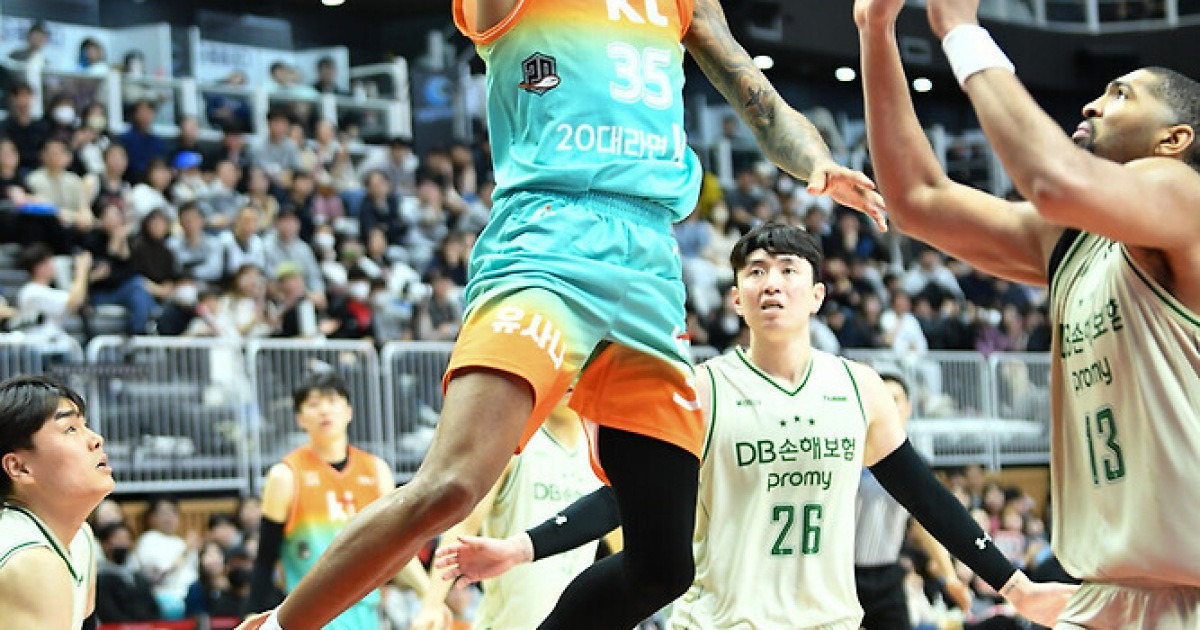 [JB포토] KT 배스 '가볍게 놓고 온다'