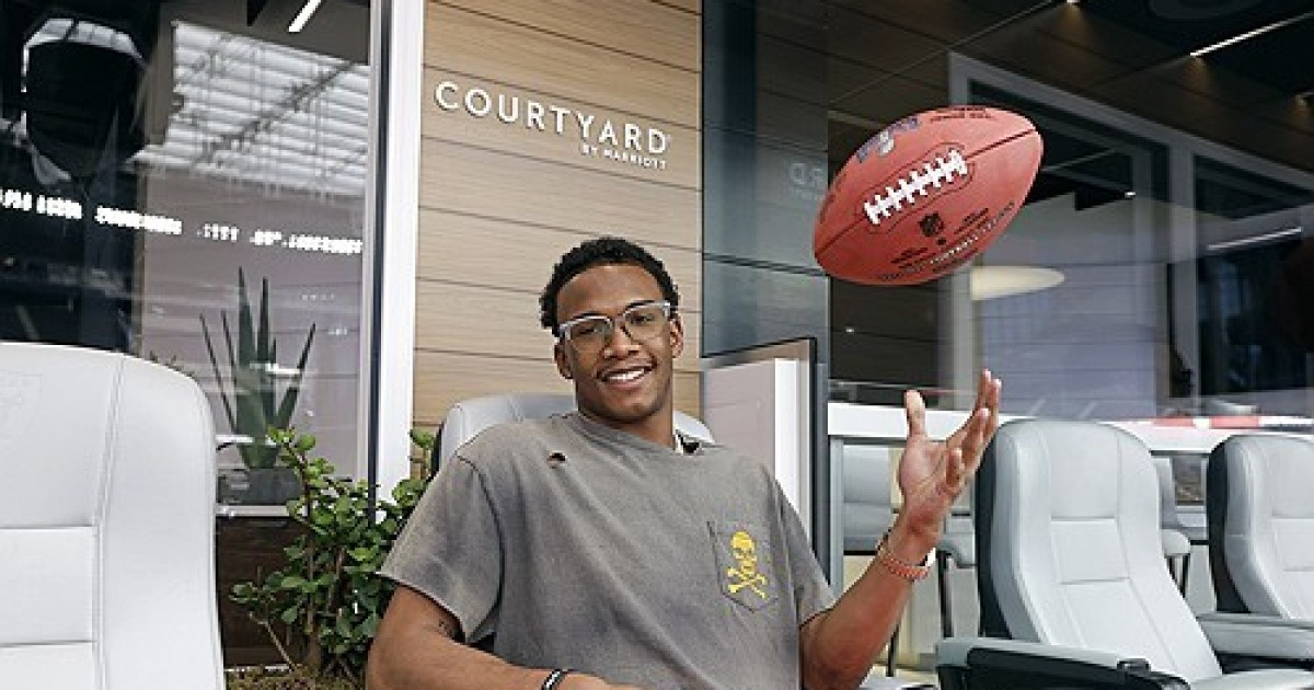Courtyard by Marriott Unveil Super Bowl LVIII Sleepover Suite with ...