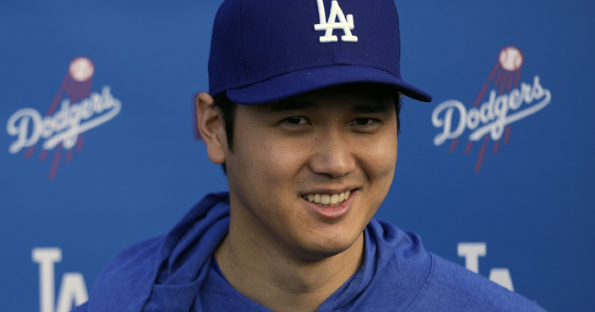 오타니 쇼헤이 LA 다저스 첫 공식훈련 시작…“신인처럼 행동할 것”