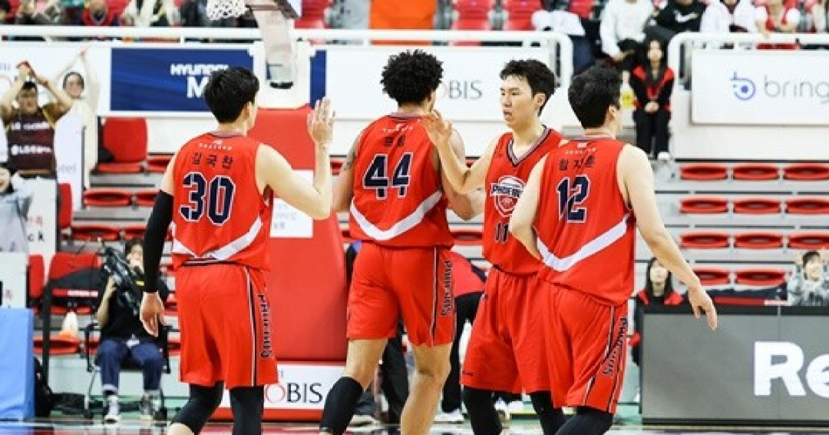 [BK 리뷰] 빠르게 많이 달린 현대모비스, KCC전 4연패 탈출 … 함지훈, 현대모비스 역대 선수 중 개인 득점 1위