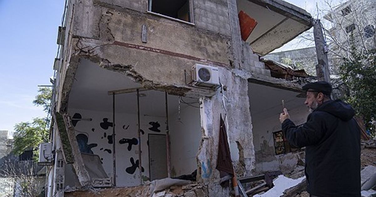 CORRECTION Israel Palestinians