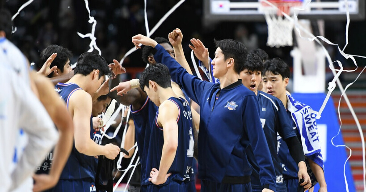 [JB포토] KCC, 홈에서 한국가스공사에 81-72로 승리