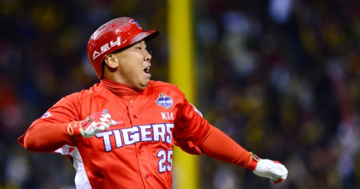 KBO 42년만에 처음! '43세 이범호' 우승 기운+1980년대생 사령탑 탄생. 최고령과 15살 차이 [SC포커스]