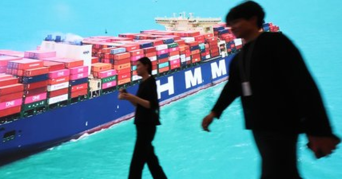 “파격 민영화” vs “포스코 모델로”…HMM 재매각 장기화 조짐