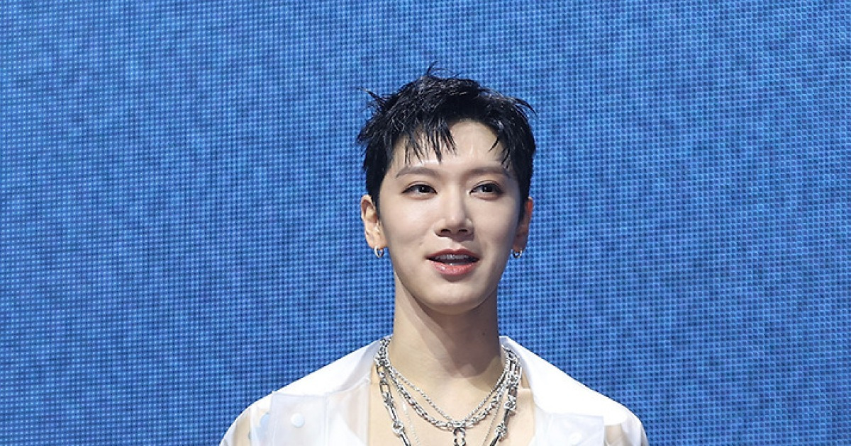 [포토S] NCT 텐, 화려한 패션!