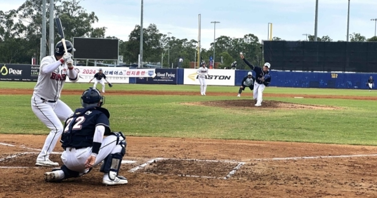 '쾅쾅쾅' 조수행 3안타+'최고 151km' 최지강 무실점…두산, 호주 캠프 첫 청백전 실시