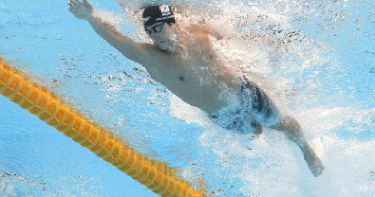 황선우, 자유형 100m 5위…이제 계영 800m에 ‘올인’