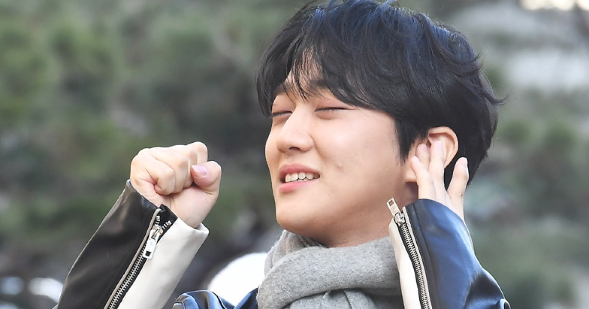 어떤가요 JOOCHAN, 출근길이야? 뮤직뱅크 본방이야?[포토엔HD]