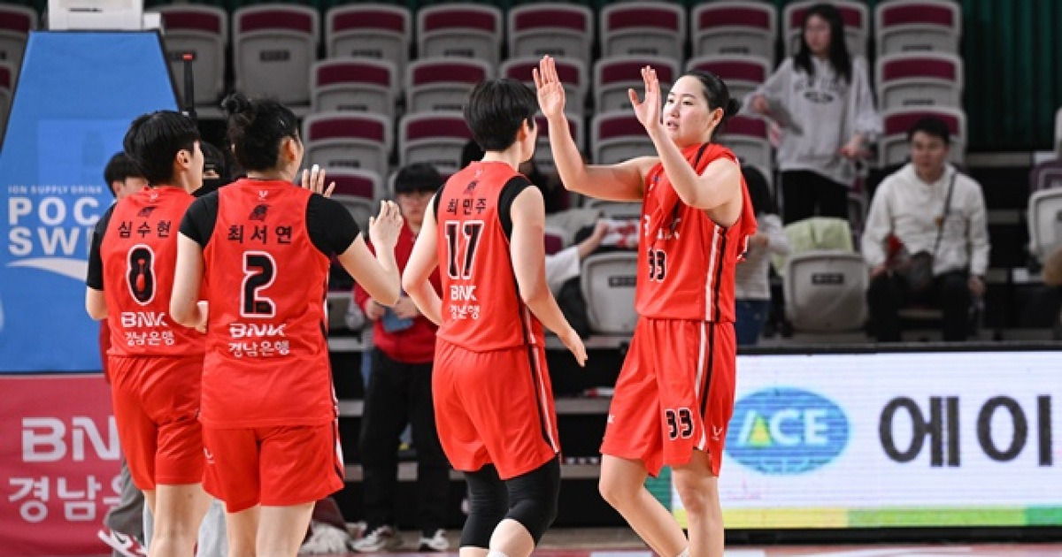 '마침내' BNK 13연패 탈출, 마음고생 많던 에이스도 '눈물 뚝뚝'... 59일 만에 승리 맛봤다