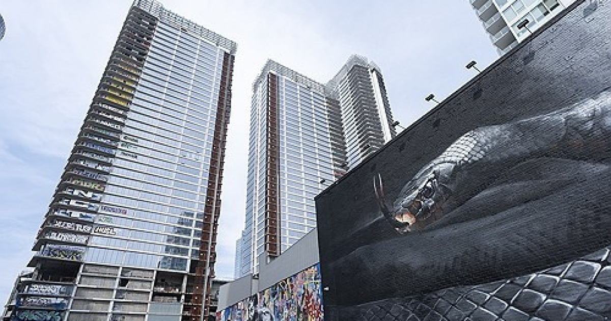 High Rise Graffiti Los Angeles