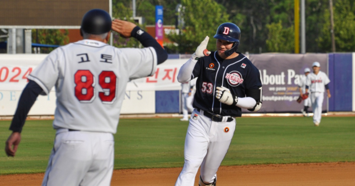 'NEW 캡틴' 양석환 첫 아치 폭발+최종인 최고 151km '쾅'…'1R 특급유망주' 김택연도 2K 무실점