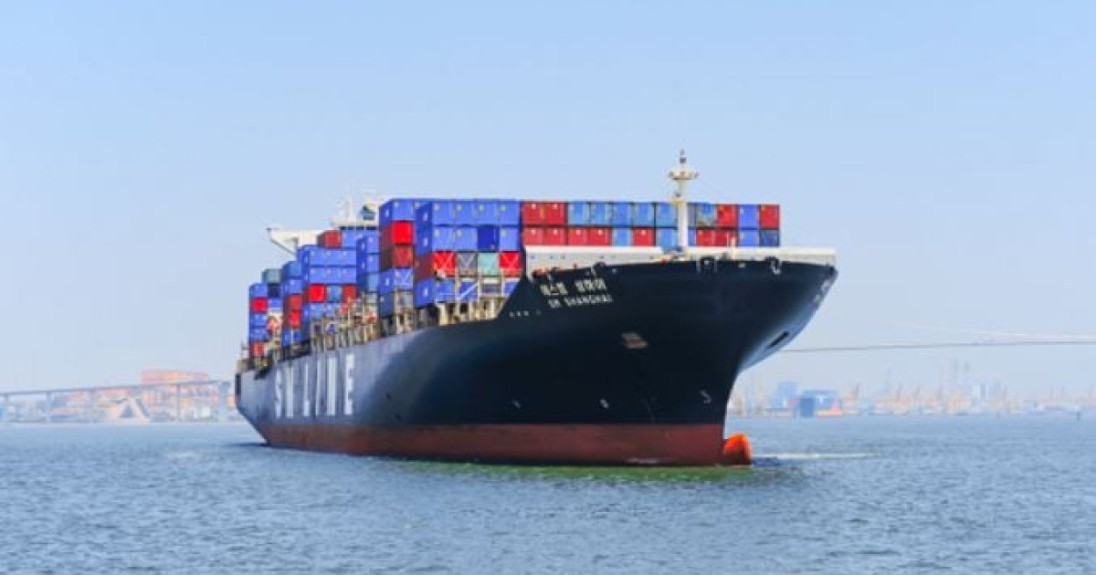 SM상선은 안 팔리고, HMM은 물리고…고민 깊어지는 우오현 회장