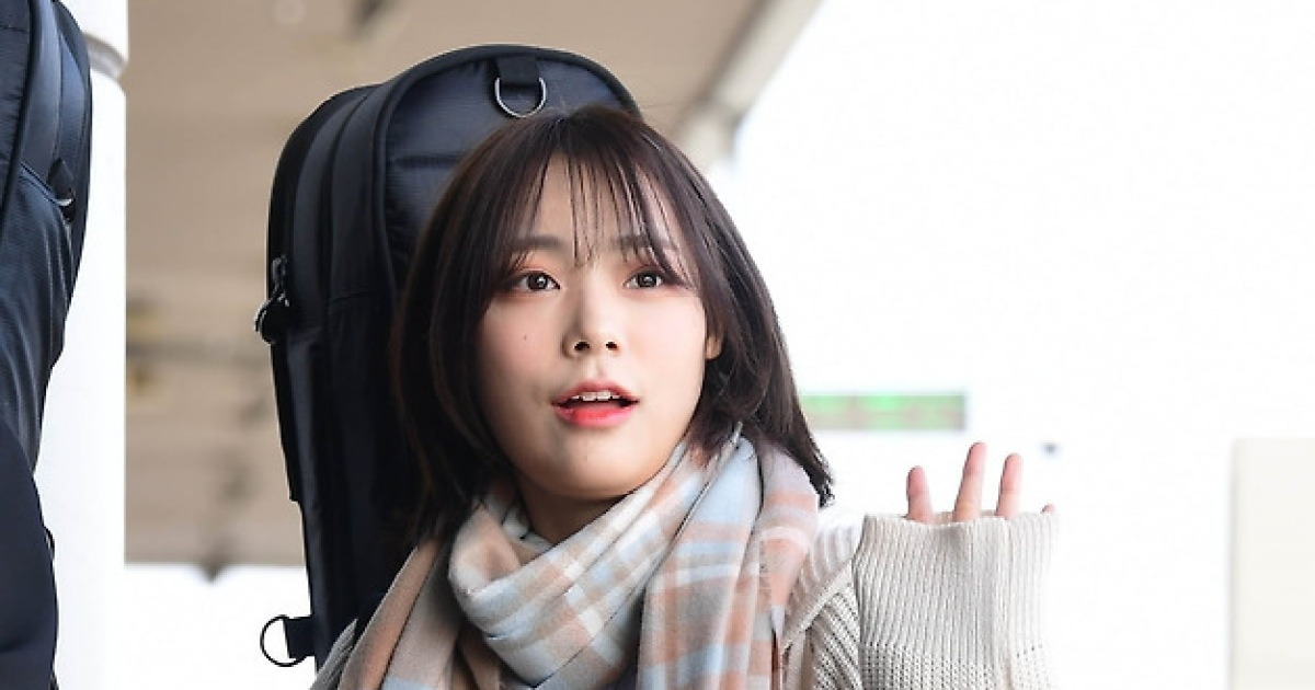 [TEN포토]QWER 시연 '여친룩의 정석'