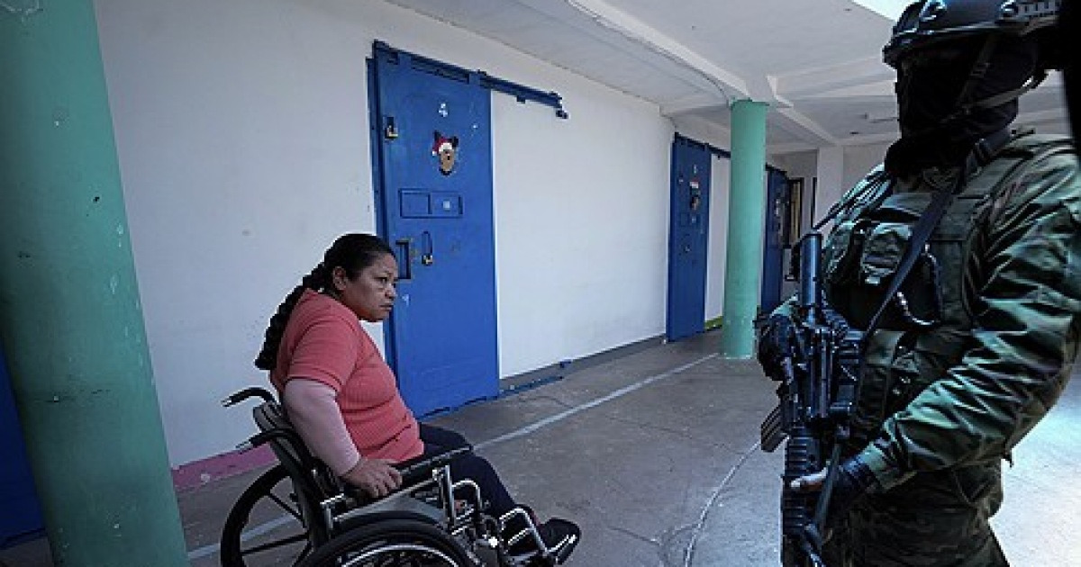 Ecuador Prison