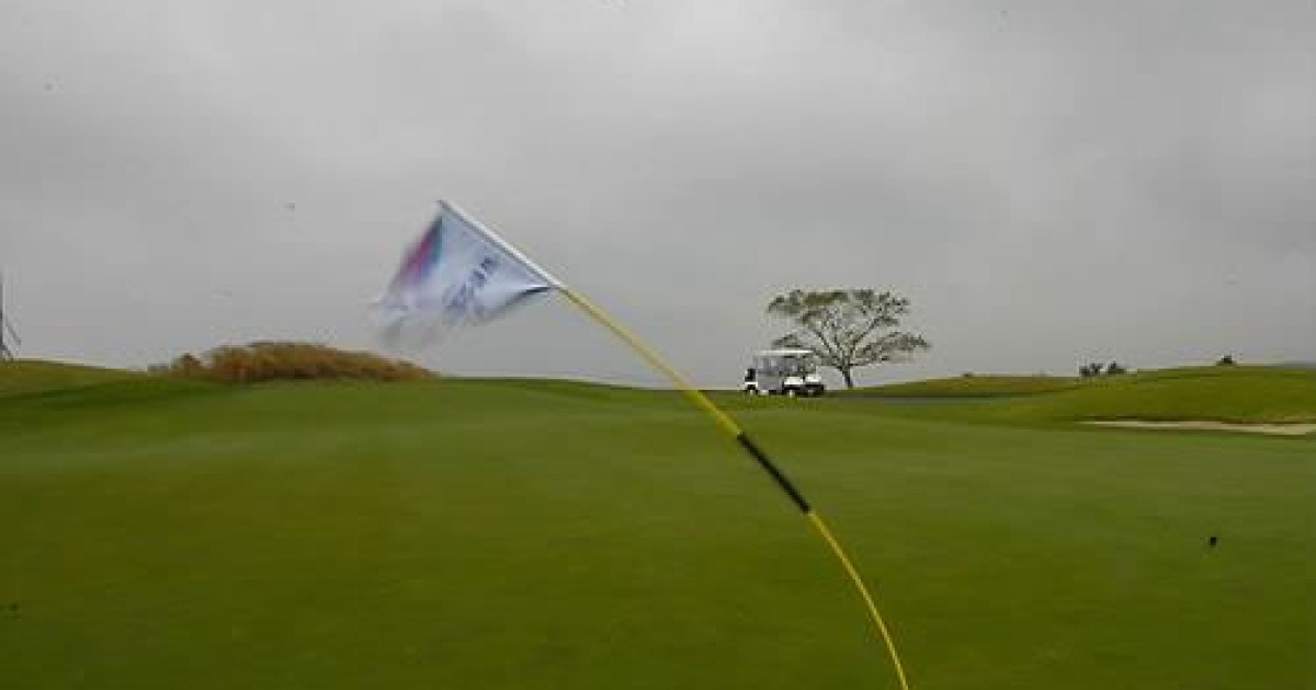 KLPGA 투어, 36홀로 대회 축소돼도 절반은 컷오프